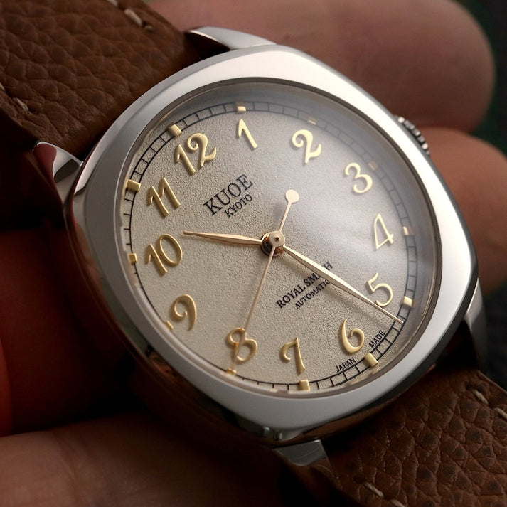 Royal Smith 90-008 | Silver with Gold Dial – Perennis